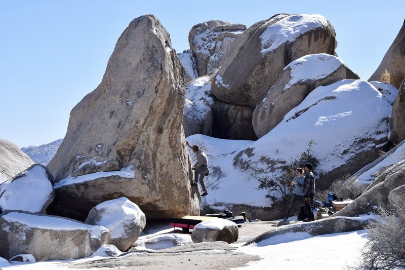 Climbing in Triangle Boulder, Joshua Tree National Park