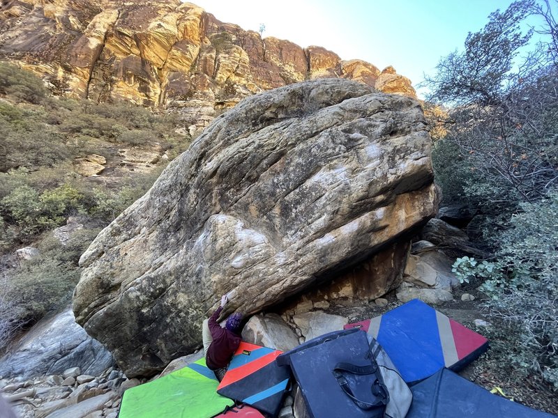 Bouldering in Wobble, Red Rocks