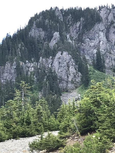 Rock Climbing in The Obelisk, Central-West Cascades & Seattle