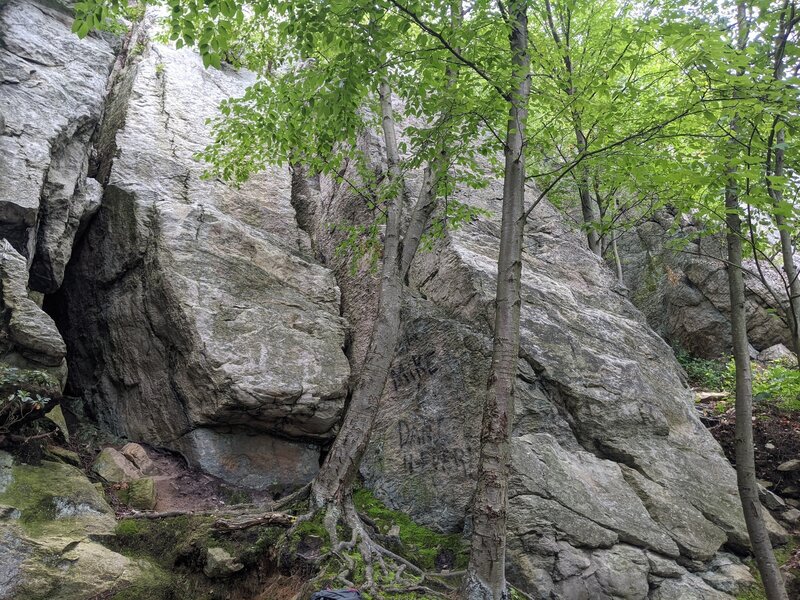 Rock Climbing in 10 - Pillar 2, South Central PA