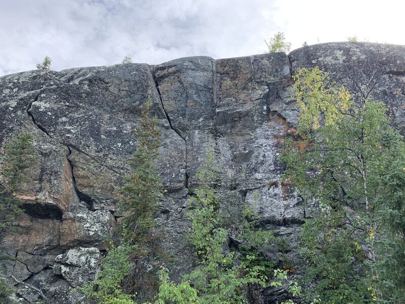 Left side of the Main Cliff - Ravine is the crack on the left