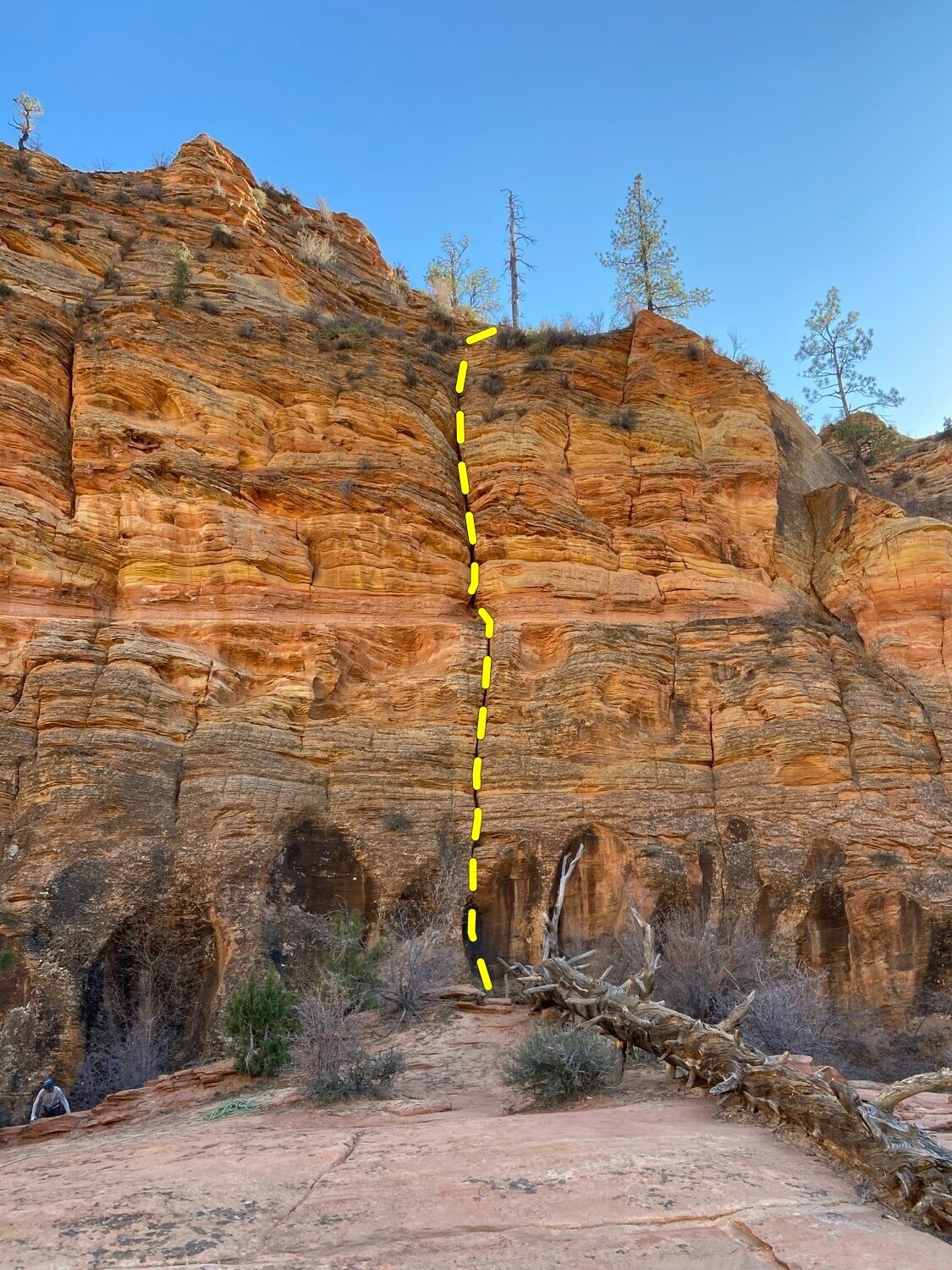 The route is the crack in the dead center of the photo.