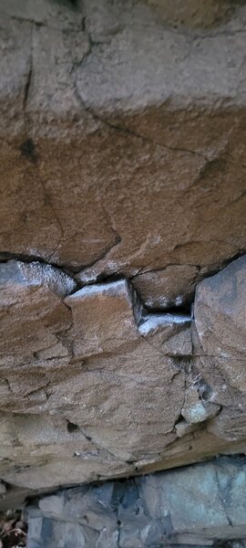 Bouldering in Turtle Back Rock, c. NorthEast