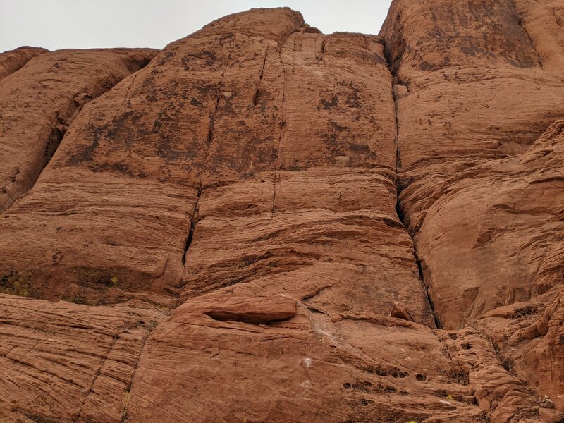 Fringe right-end, upper ledge wall