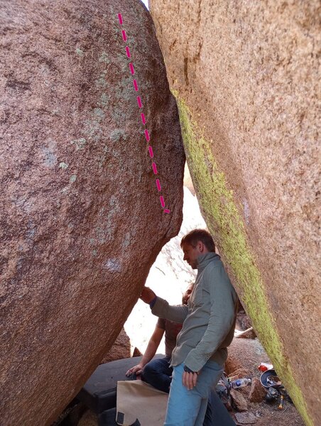 The problem starts standing up with a right hand jam