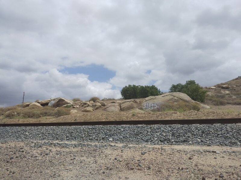 Bouldering in Pipe Rock, Inland Empire