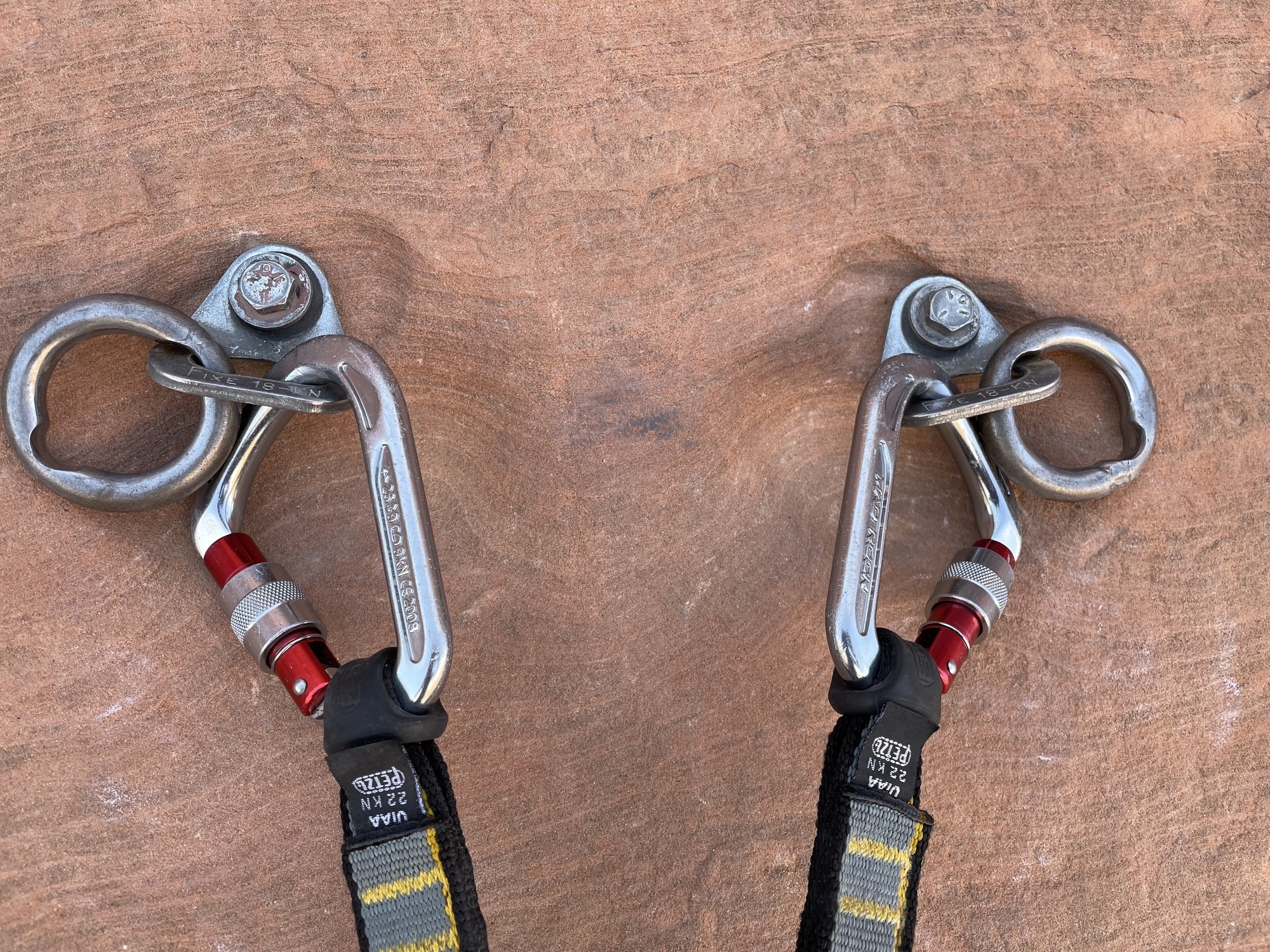 Looks like a few people have been lowering off of the rap rings.