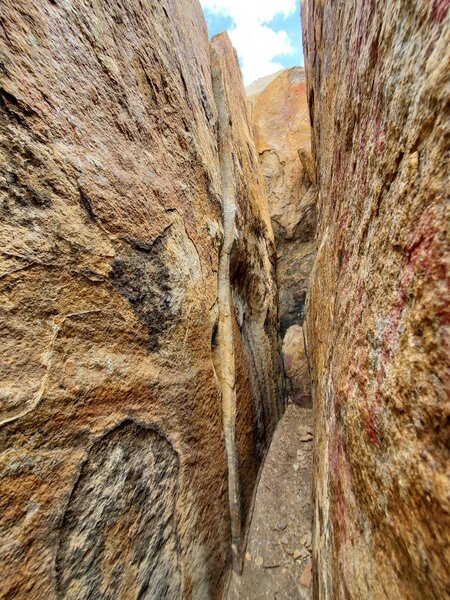 Bouldering in Split Rock - Inside, Inland Empire