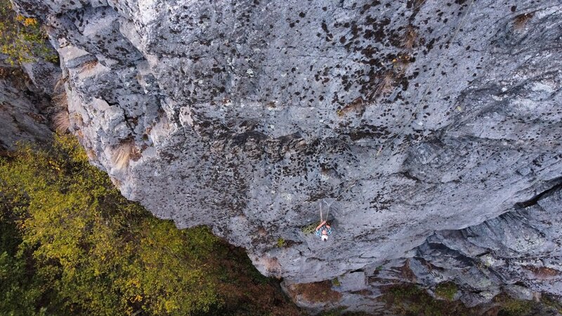 Pain builds character second pitch, Frank belaying