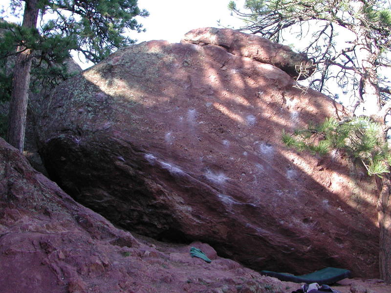 Bouldering in Red Wall, Boulder