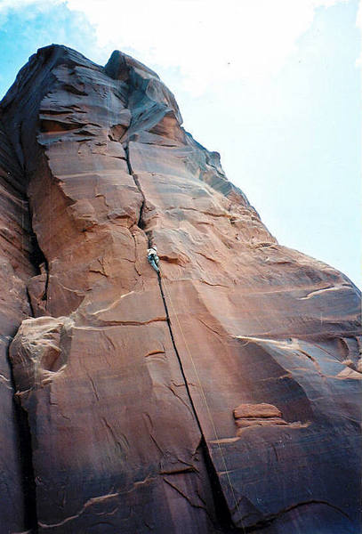 Rock Climb Howe/Ross - End of the World Crag, Southeast Utah