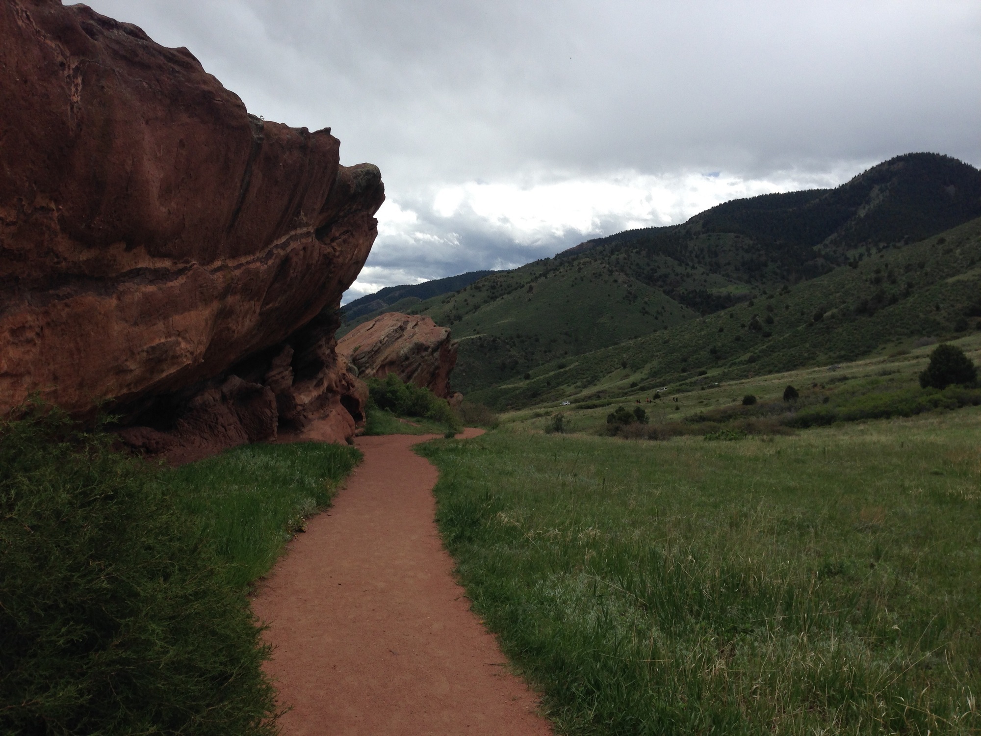 An amazing rock face and southern hills on the Trading Post Loop Side ...