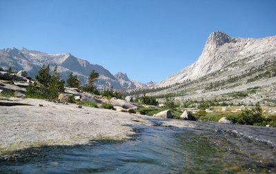 Hiking Trails near Kaweah Basin