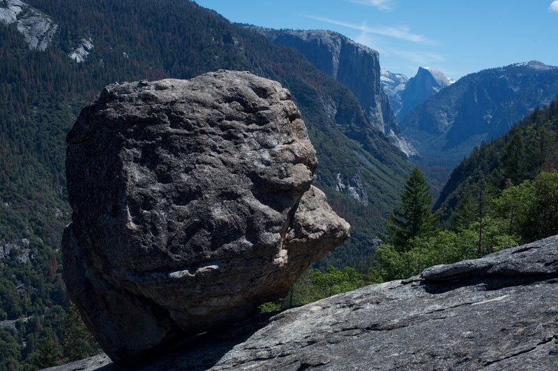 Turtleback Dome Hiking Trail, Yosemite Valley, California