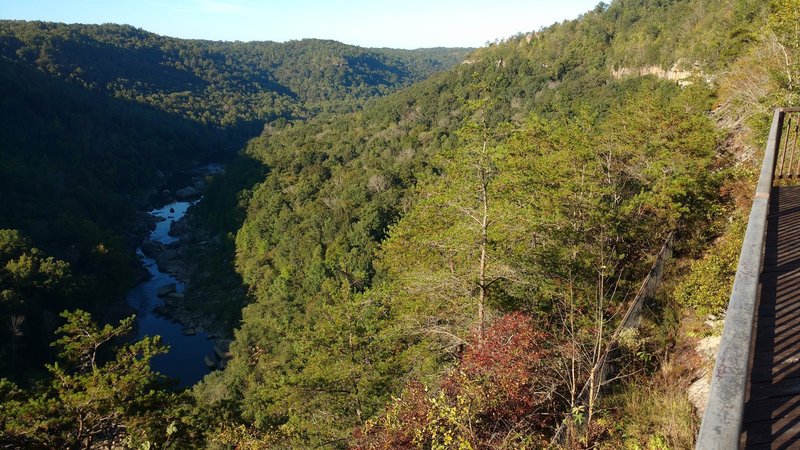 Devil's Jump Overlook on the Blue Heron Loop Trail looks west towards ...