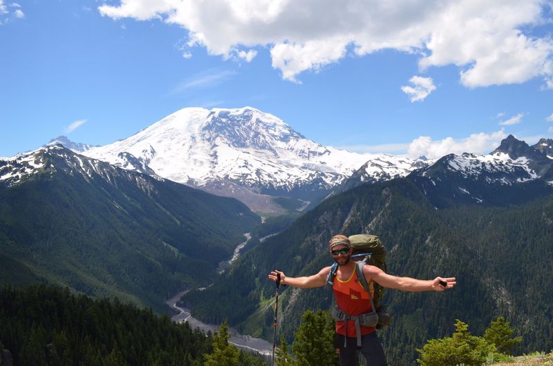 Mount Rainier really shines from the Northern Loop just past the Lake ...