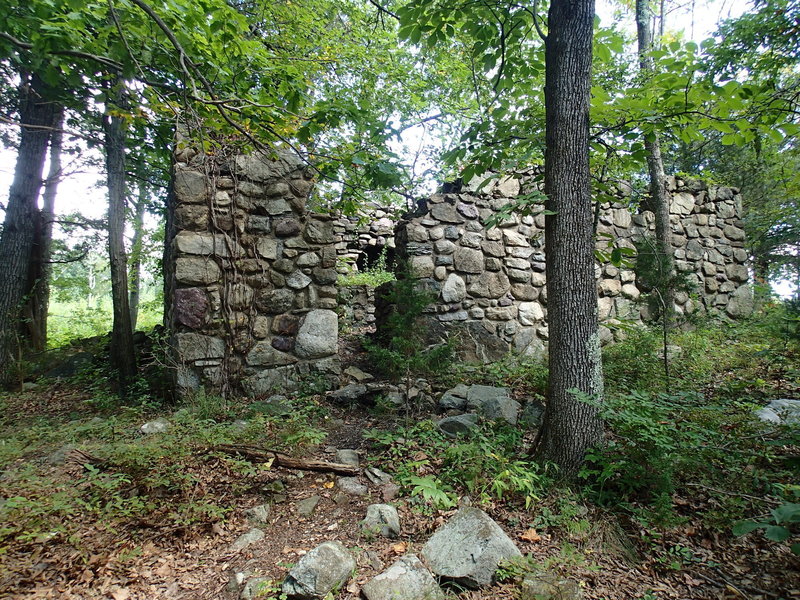 Ruins along the trail.