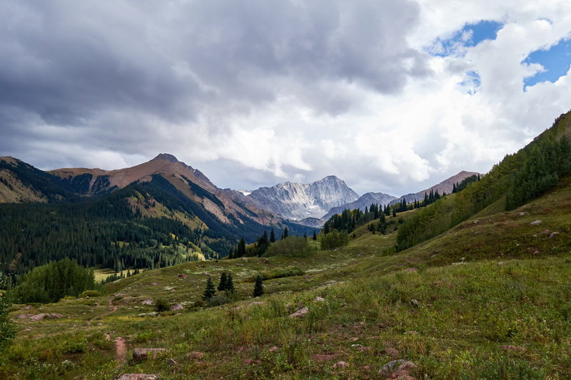 Capitol Lake, Avalanche Creek, Hell's Roaring Pass Loop Running Trail ...