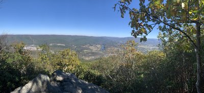 Angel's Rest Out and Back Hiking Trail, Pearisburg, Virginia