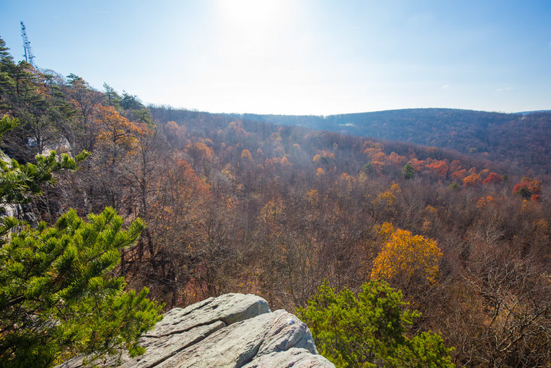 Raven Rocks Out-and-Back Hiking Trail, Purcellville, Virginia