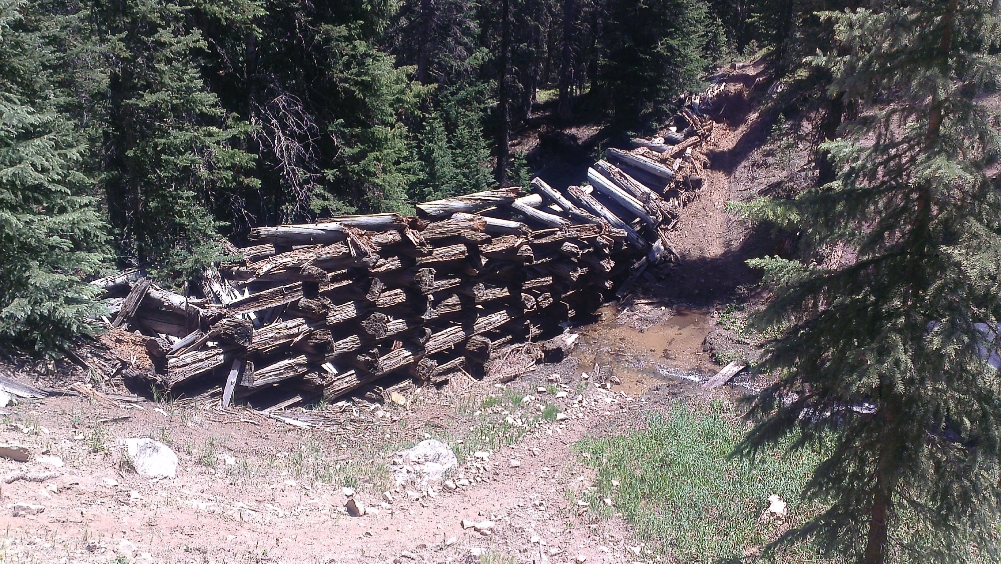 Timber flume support structure