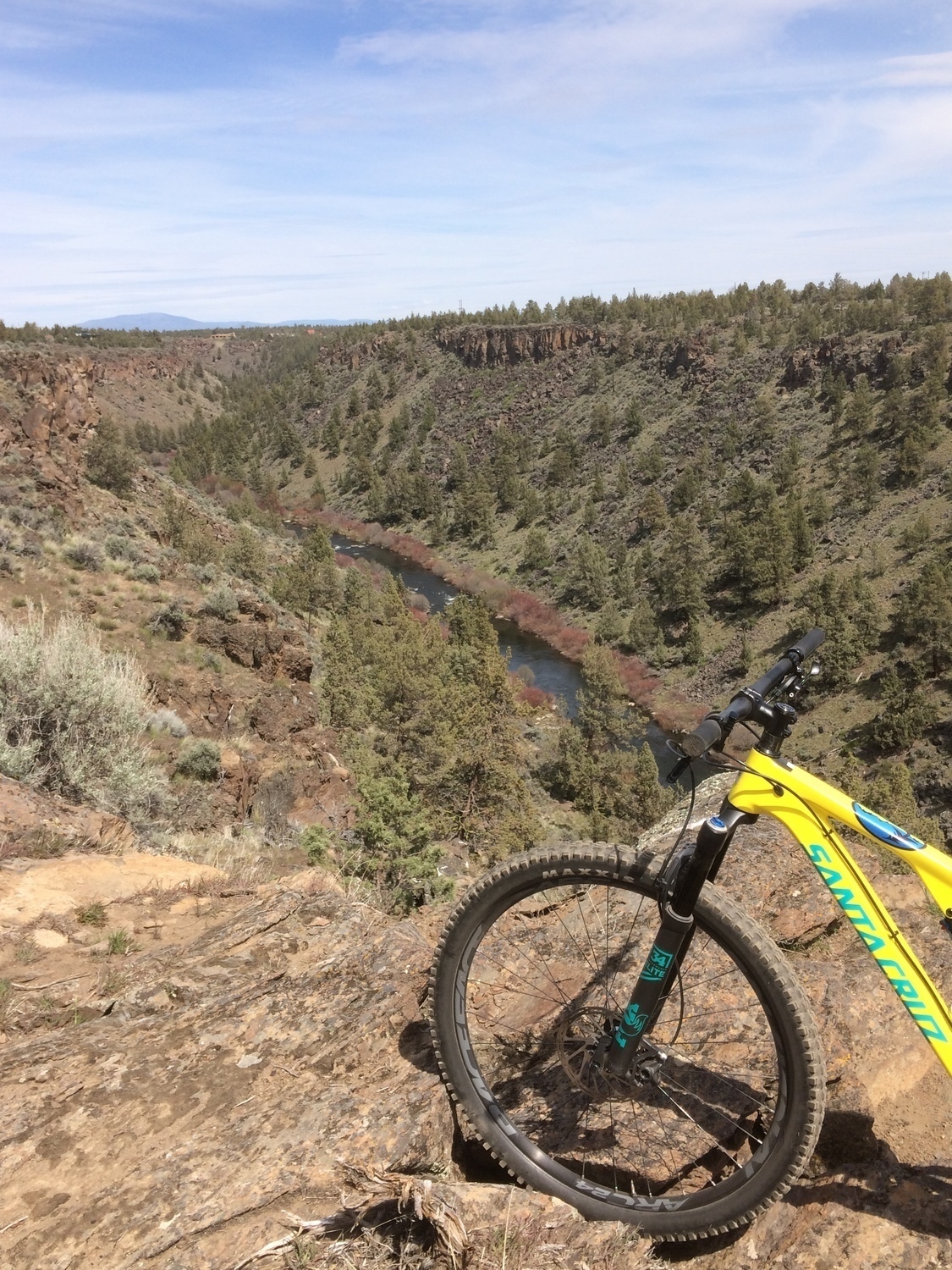View of the Deschutes from the Maston Rim Trail.