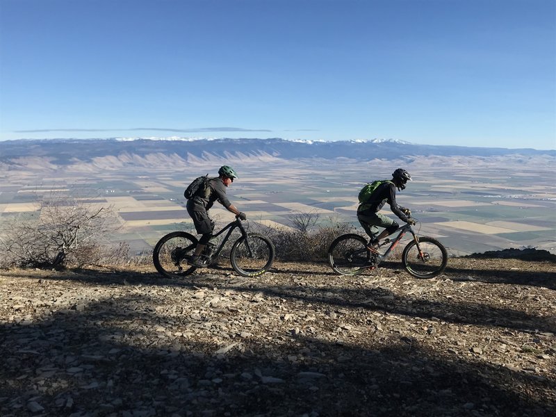 The Grande Descent: Mt Emily Recreation Area Mountain Bike Trail, La ...